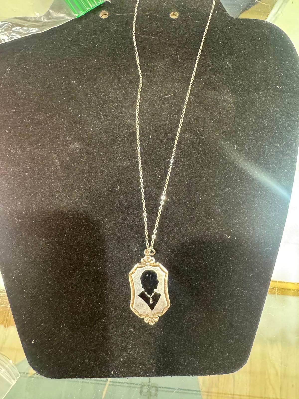 SS Portrait Pendant — Moon and Filigree